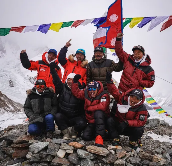 네팔 셰르파 겨울철 K2 첫등정! | 세시간전